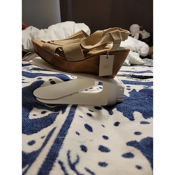 Barbara | Shoes | Barbara Barbieri Italy Tan Suede Leather Wedge ...